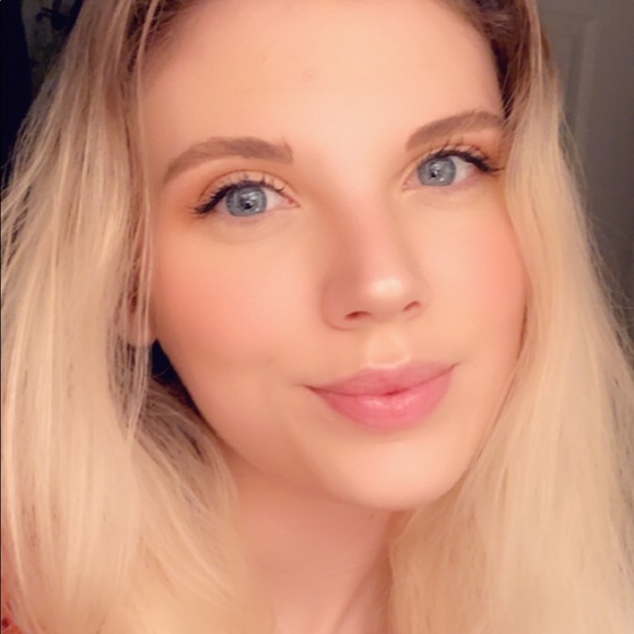 Riah's Closet (@riahjane_) | Poshmark